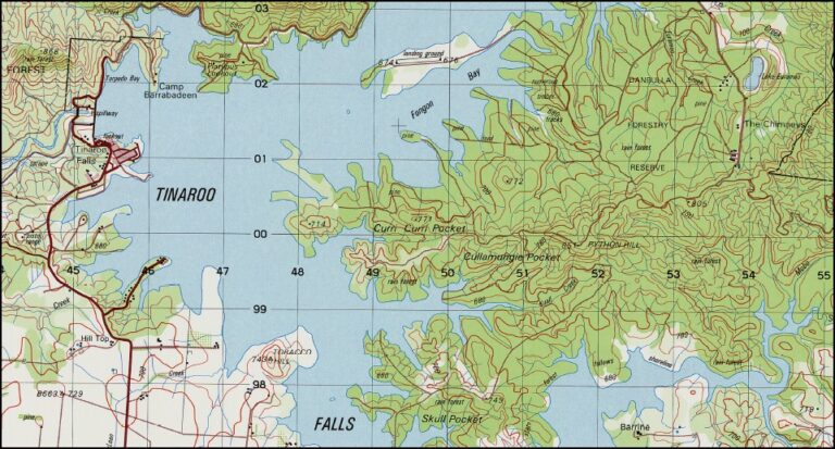 Tinaroo 1-50000 Topographic Map 8063-4 QLD - Maps, Books & Travel Guides